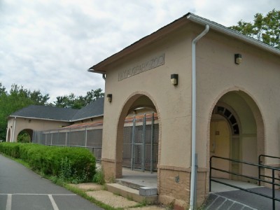 Abandoned Zoo–Nay Aug Park | Cheri Sundra